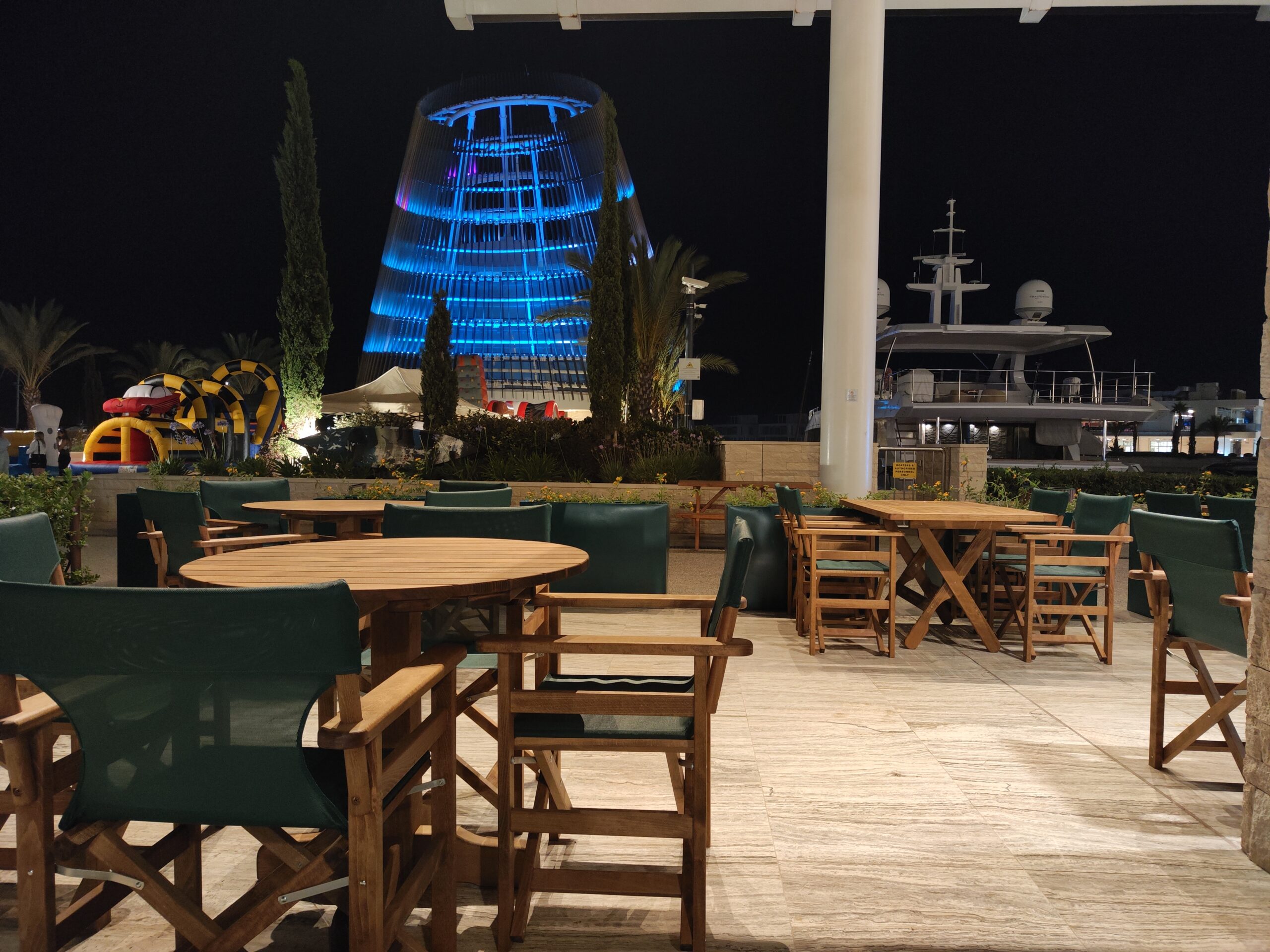Munch Diner: Η νέα άφιξη must-visit spot στην Ayia Napa Marina που θα ...